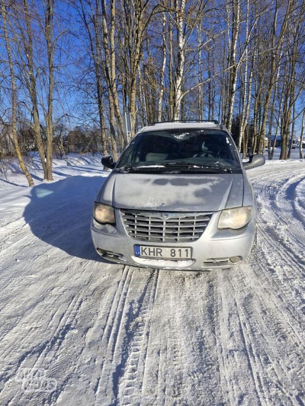 Grey Chrysler Grand Voyager 2004 in Raseiniai, with an engine capacity of 3.30 L and mileage of 286 thousand km for 720 €, photo 6 on AUTOMOTO.COM.LV