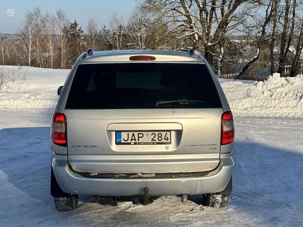 Pelēks Chrysler Grand Voyager 2004 Viļņa, ar dzinēja tilpumu 3.30 L un nobraukumu 300 tūkst. km par 899 €, foto 6 vietnē AUTOMOTO.COM.LV