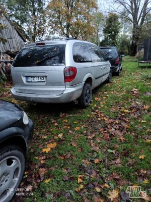Pelēks Chrysler Grand Voyager 2004 Klaipėda, ar dzinēja tilpumu 2.50 L un nobraukumu 361 tūkst. km par 600 €, foto 4 vietnē AUTOMOTO.COM.LV