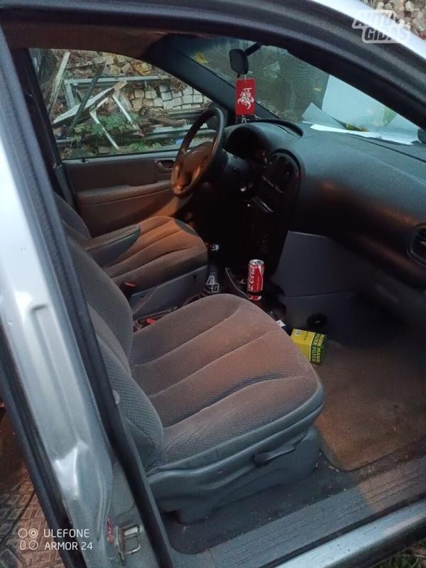 Chrysler Grand Voyager 2004 KlaipÄda vietnÄ PelÄks Chrysler Grand Voyager 2004 KlaipÄda, ar dzinÄja tilpumu 2.50 L un nobraukumu 361 tÅ«kst. km par 600 ā¬, foto 8 vietnÄ AUTOMOTO.COM.LV