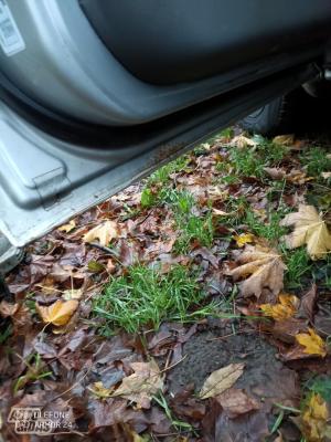 Pelēks Chrysler Grand Voyager 2004 Klaipėda, ar dzinēja tilpumu 2.50 L un nobraukumu 361 tūkst. km par 600 €, foto 9 vietnē AUTOMOTO.COM.LV