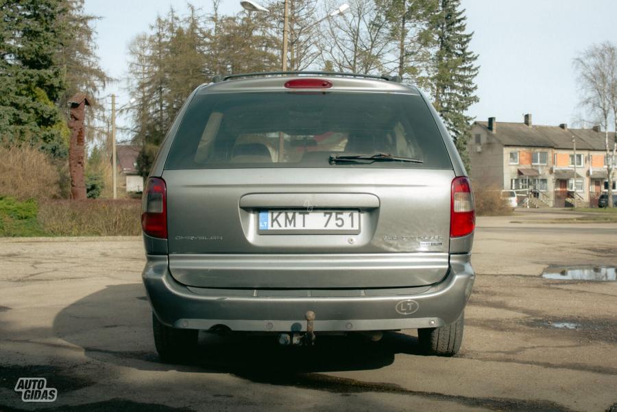 Pelēks Chrysler Grand Voyager 2005 Viļņa, ar dzinēja tilpumu 2.80 L un nobraukumu 348 tūkst. km par 1150 €, foto 27 vietnē AUTOMOTO.COM.LV