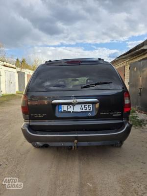 Pelēks Chrysler Grand Voyager 2005 Viļņa, ar dzinēja tilpumu 2.80 L un nobraukumu 404 tūkst. km par 750 €, foto 5 vietnē AUTOMOTO.COM.LV