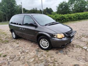Grey Chrysler Grand Voyager 2005 in Telschi, with an engine capacity of 2.50 L and mileage of 307 thousand km for 1000 €, photo 4 on AUTOMOTO.COM.LV