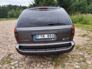 Grey Chrysler Grand Voyager 2005 in Telschi, with an engine capacity of 2.50 L and mileage of 307 thousand km for 1000 €, photo 8 on AUTOMOTO.COM.LV