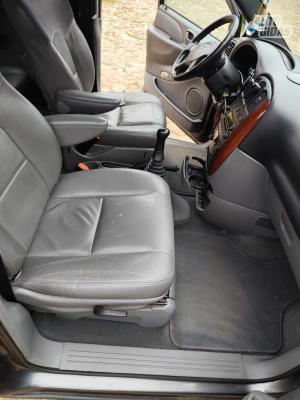 Grey Chrysler Grand Voyager 2005 in Telschi, with an engine capacity of 2.50 L and mileage of 307 thousand km for 1000 €, photo 17 on AUTOMOTO.COM.LV