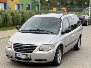 Pelēks Chrysler Grand Voyager 2005 Klaipėda, ar dzinēja tilpumu 3.30 L un nobraukumu 212 tūkst. km par 2999 €, foto  vietnē AUTOMOTO.COM.LV
