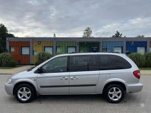 Grey Chrysler Grand Voyager 2005 in Klaipeda, with an engine capacity of 3.30 L and mileage of 212 thousand km for 2999 €, photo 15 on AUTOMOTO.COM.LV
