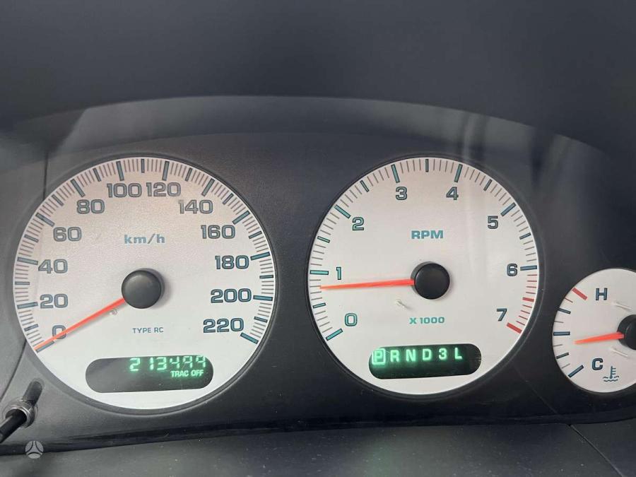 Grey Chrysler Grand Voyager 2005 in Klaipeda, with an engine capacity of 3.30 L and mileage of 212 thousand km for 2999 €, photo 16 on AUTOMOTO.COM.LV