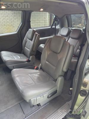 Grey Chrysler Grand Voyager 2005 in Riga, with an engine capacity of 2.80 L and mileage of 480 thousand km for 1190 €, photo 11 on AUTOMOTO.COM.LV