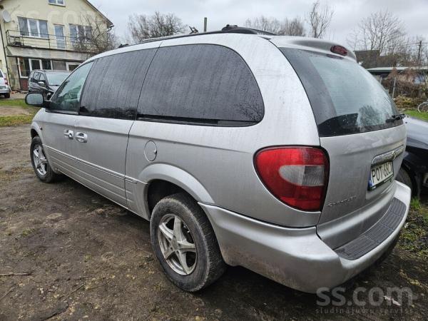Grey Chrysler Grand Voyager 2006 in Riga, with an engine capacity of 2.80 L and mileage of 0 thousand km for 2600 €, photo 10 on AUTOMOTO.COM.LV