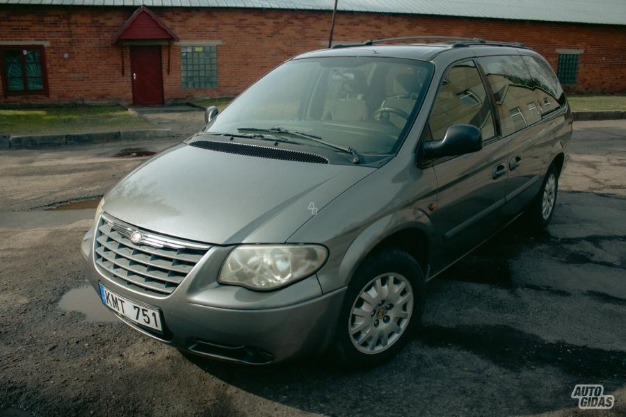 Pelēks Chrysler Grand Voyager 2006 Viļņa, ar dzinēja tilpumu 2.80 L un nobraukumu 348 tūkst. km par 1150 €, foto 4 vietnē AUTOMOTO.COM.LV