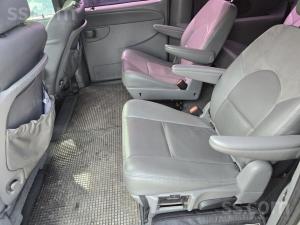 Pelēks Chrysler Grand Voyager 2006 Talsi, ar dzinēja tilpumu 2.80 L un nobraukumu 282 tūkst. km par 1200 €, foto 12 vietnē AUTOMOTO.COM.LV