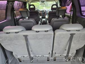 Pelēks Chrysler Grand Voyager 2006 Talsi, ar dzinēja tilpumu 2.80 L un nobraukumu 282 tūkst. km par 1200 €, foto 13 vietnē AUTOMOTO.COM.LV