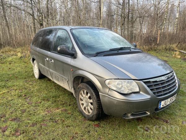Pelēks Chrysler Grand Voyager 2006 Jelgava, ar dzinēja tilpumu 2.80 L un nobraukumu 367 tūkst. km par 550 €, foto 3 vietnē AUTOMOTO.COM.LV