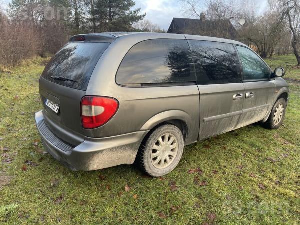 Pelēks Chrysler Grand Voyager 2006 Jelgava, ar dzinēja tilpumu 2.80 L un nobraukumu 367 tūkst. km par 550 €, foto 4 vietnē AUTOMOTO.COM.LV