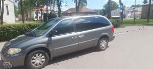 Pelēks Chrysler Grand Voyager 2006 Kauņa, ar dzinēja tilpumu 2.80 L un nobraukumu 306 tūkst. km par 1650 €, foto  vietnē AUTOMOTO.COM.LV