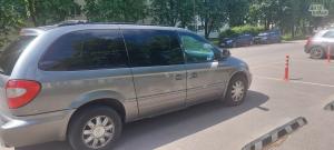 Pelēks Chrysler Grand Voyager 2006 Kauņa, ar dzinēja tilpumu 2.80 L un nobraukumu 306 tūkst. km par 1650 €, foto 4 vietnē AUTOMOTO.COM.LV