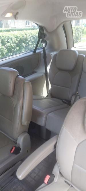 Pelēks Chrysler Grand Voyager 2006 Kauņa, ar dzinēja tilpumu 2.80 L un nobraukumu 306 tūkst. km par 1650 €, foto 7 vietnē AUTOMOTO.COM.LV