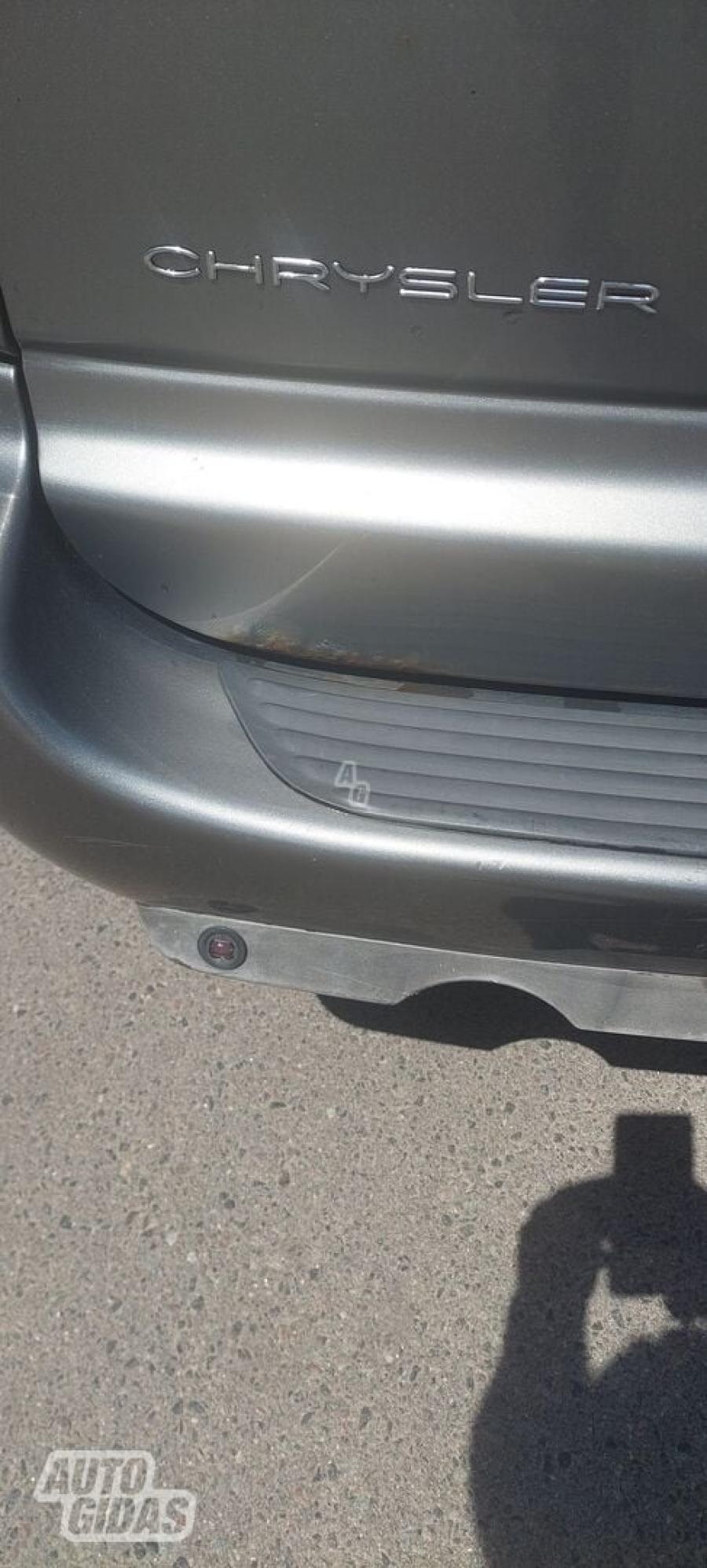Pelēks Chrysler Grand Voyager 2006 Kauņa, ar dzinēja tilpumu 2.80 L un nobraukumu 306 tūkst. km par 1650 €, foto 11 vietnē AUTOMOTO.COM.LV