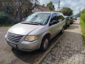 Grey Chrysler Grand Voyager 2006 in Riga, with an engine capacity of 2.80 L and mileage of 268 thousand km for 3250 €, photo  on AUTOMOTO.COM.LV