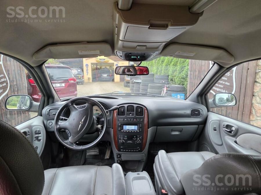 Grey Chrysler Grand Voyager 2006 in Ogre, with an engine capacity of 2.80 L and mileage of 260 thousand km for 2500 €, photo 10 on AUTOMOTO.COM.LV