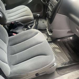 Pelēks Chrysler Grand Voyager 2006 Šauļi, ar dzinēja tilpumu 2.50 L un nobraukumu 324 tūkst. km par 1100 €, foto 14 vietnē AUTOMOTO.COM.LV