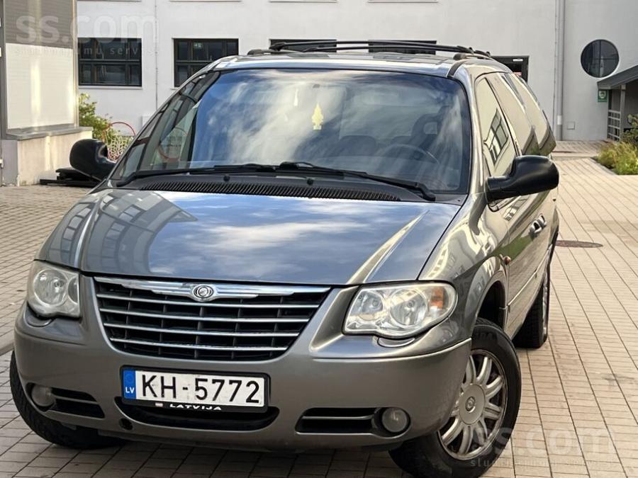 Pelēks Chrysler Grand Voyager 2006 Jelgava, ar dzinēja tilpumu 2.80 L un nobraukumu 355 tūkst. km par 1650 €, foto 4 vietnē AUTOMOTO.COM.LV