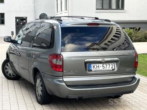 Pelēks Chrysler Grand Voyager 2006 Jelgava, ar dzinēja tilpumu 2.80 L un nobraukumu 355 tūkst. km par 1650 €, foto 6 vietnē AUTOMOTO.COM.LV