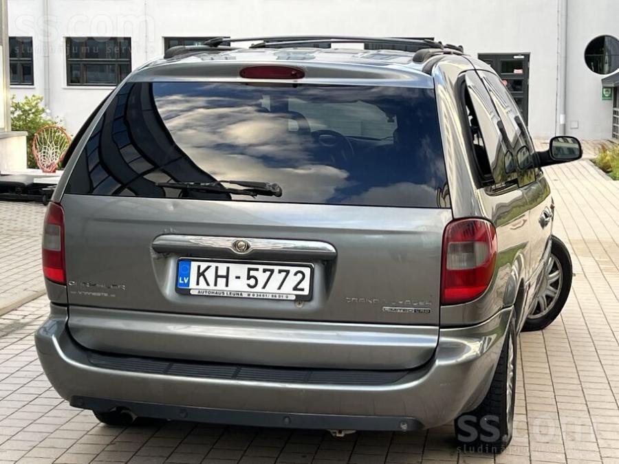 Pelēks Chrysler Grand Voyager 2006 Jelgava, ar dzinēja tilpumu 2.80 L un nobraukumu 355 tūkst. km par 1650 €, foto 8 vietnē AUTOMOTO.COM.LV