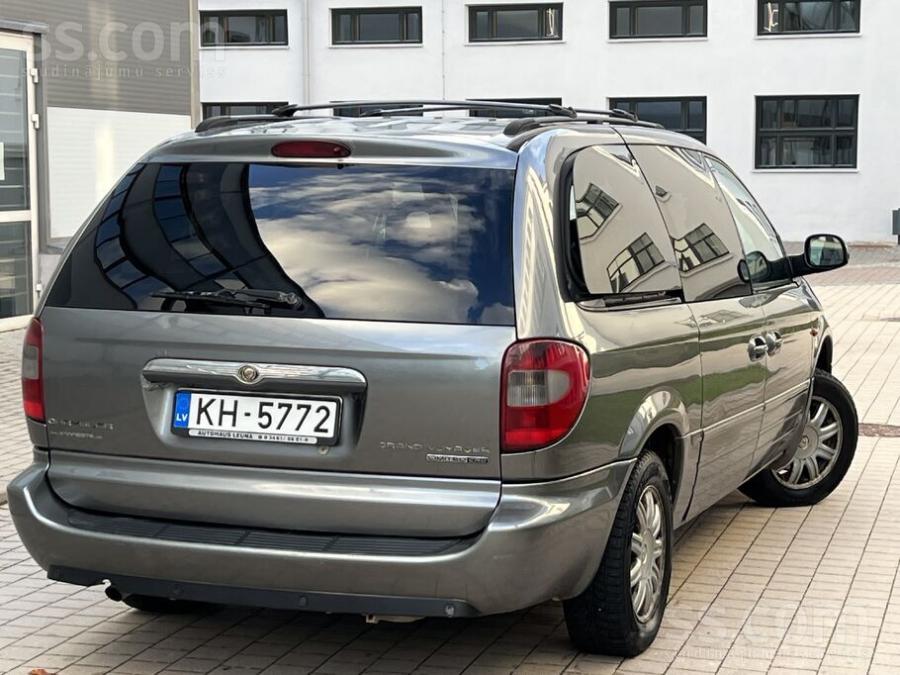 Pelēks Chrysler Grand Voyager 2006 Jelgava, ar dzinēja tilpumu 2.80 L un nobraukumu 355 tūkst. km par 1650 €, foto 9 vietnē AUTOMOTO.COM.LV