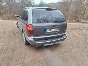 Pelēks Chrysler Grand Voyager 2007 Viļņa, ar dzinēja tilpumu 2.80 L un nobraukumu 290 tūkst. km par 800 €, foto 4 vietnē AUTOMOTO.COM.LV