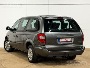 Pelēks Chrysler Grand Voyager 2007 Jūrmala, ar dzinēja tilpumu 3.30 L un nobraukumu 238 tūkst. km par 4450 €, foto 6 vietnē AUTOMOTO.COM.LV