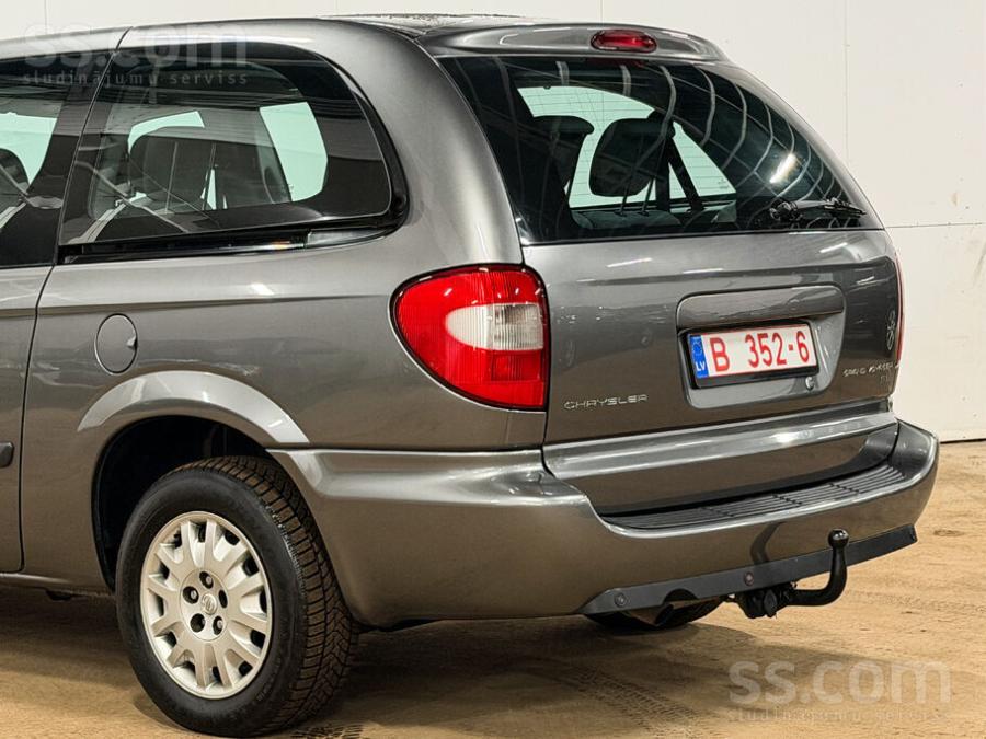 Pelēks Chrysler Grand Voyager 2007 Jūrmala, ar dzinēja tilpumu 3.30 L un nobraukumu 238 tūkst. km par 4450 €, foto 8 vietnē AUTOMOTO.COM.LV