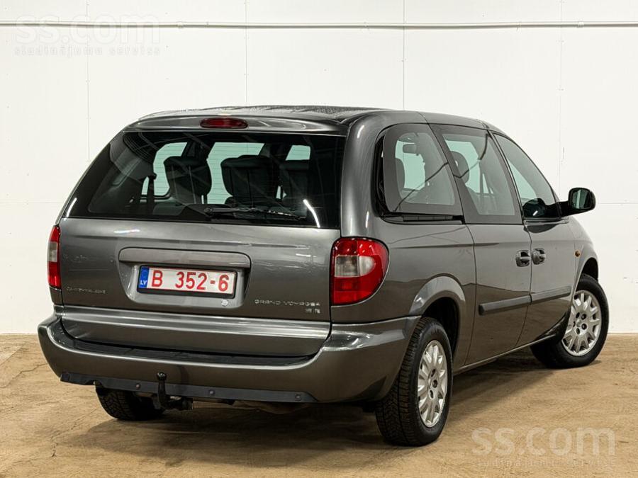 Pelēks Chrysler Grand Voyager 2007 Jūrmala, ar dzinēja tilpumu 3.30 L un nobraukumu 238 tūkst. km par 4450 €, foto 9 vietnē AUTOMOTO.COM.LV