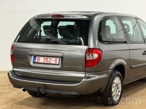 Pelēks Chrysler Grand Voyager 2007 Jūrmala, ar dzinēja tilpumu 3.30 L un nobraukumu 238 tūkst. km par 4450 €, foto 10 vietnē AUTOMOTO.COM.LV