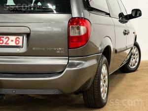 Pelēks Chrysler Grand Voyager 2007 Jūrmala, ar dzinēja tilpumu 3.30 L un nobraukumu 238 tūkst. km par 4450 €, foto 11 vietnē AUTOMOTO.COM.LV