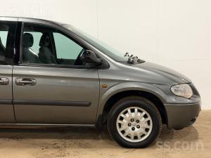 Pelēks Chrysler Grand Voyager 2007 Jūrmala, ar dzinēja tilpumu 3.30 L un nobraukumu 238 tūkst. km par 4450 €, foto 14 vietnē AUTOMOTO.COM.LV
