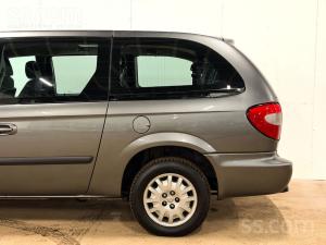 Pelēks Chrysler Grand Voyager 2007 Jūrmala, ar dzinēja tilpumu 3.30 L un nobraukumu 238 tūkst. km par 4450 €, foto 17 vietnē AUTOMOTO.COM.LV
