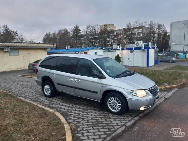 Pelēks Chrysler Grand Voyager 2007 Kauņa, ar dzinēja tilpumu 2.80 L un nobraukumu 300 tūkst. km par 950 €, foto 7 vietnē AUTOMOTO.COM.LV