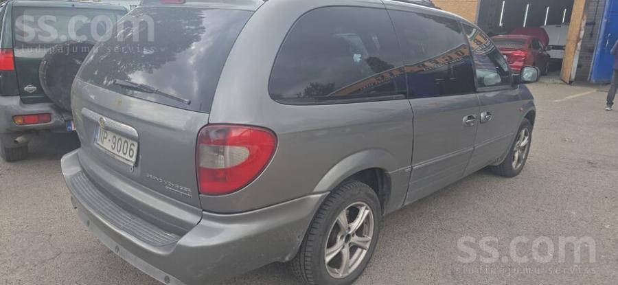 Серый Крайслер Гранд Вояджер 2007 в Рига, объемом двигателя 2.80 л и пробегом 261 тыс. км за 1600 €, фото 4 на AUTOMOTO.COM.LV