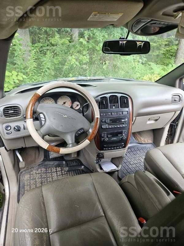 Pelēks Chrysler Grand Voyager 2007 Rīga, ar dzinēja tilpumu 2.80 L un nobraukumu 203 tūkst. km par 1200 €, foto 7 vietnē AUTOMOTO.COM.LV