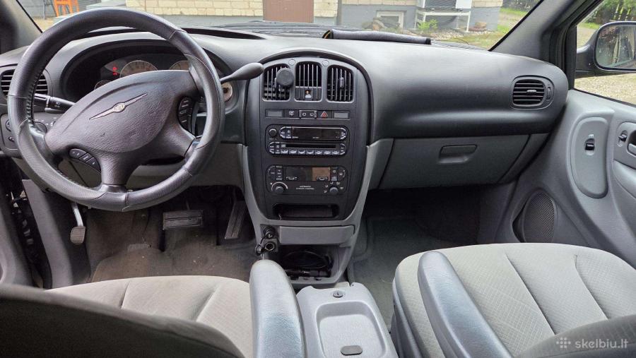 Pelēks Chrysler Grand Voyager 2007 Kauņa, ar dzinēja tilpumu 2.80 L un nobraukumu 309 tūkst. km par 800 €, foto 7 vietnē AUTOMOTO.COM.LV
