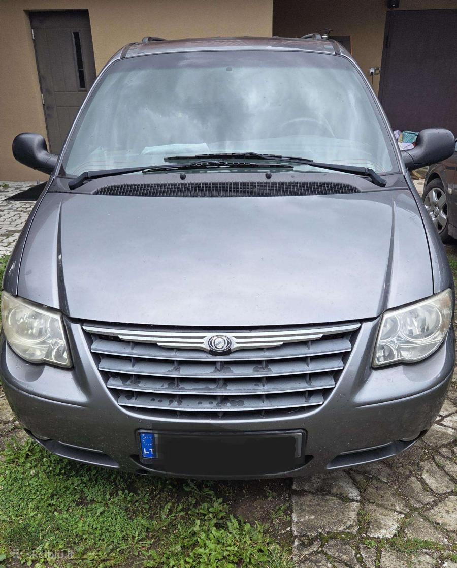 Pelēks Chrysler Grand Voyager 2007 Kauņa, ar dzinēja tilpumu 2.80 L un nobraukumu 309 tūkst. km par 800 €, foto 8 vietnē AUTOMOTO.COM.LV