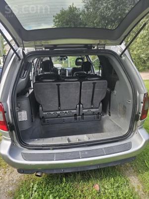 Pelēks Chrysler Grand Voyager 2007 Jelgava, ar dzinēja tilpumu 2.80 L un nobraukumu 265 tūkst. km par 2400 €, foto 6 vietnē AUTOMOTO.COM.LV