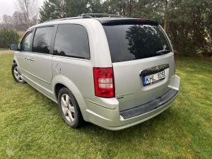 Grey Chrysler Grand Voyager 2008 in Klaipeda, with an engine capacity of 2.78 L and mileage of 177 thousand km for 4200 €, photo 4 on AUTOMOTO.COM.LV