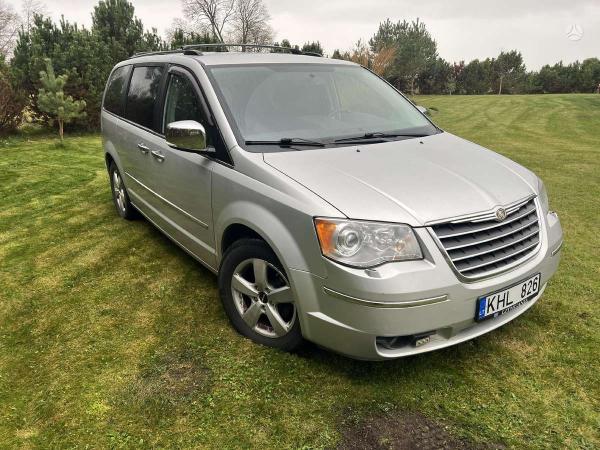 Pelēks Chrysler Grand Voyager 2008 Klaipėda, ar dzinēja tilpumu 2.78 L un nobraukumu 177 tūkst. km par 4200 €, foto 7 vietnē AUTOMOTO.COM.LV