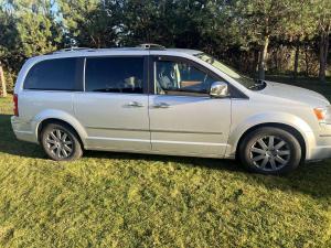 Grey Chrysler Grand Voyager 2008 in Klaipeda, with an engine capacity of 2.78 L and mileage of 177 thousand km for 4200 €, photo 14 on AUTOMOTO.COM.LV