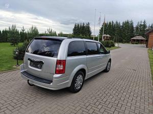 Grey Chrysler Grand Voyager 2008 in Kaunas, with an engine capacity of 3.78 L and mileage of 202 thousand km for 5200 €, photo 4 on AUTOMOTO.COM.LV