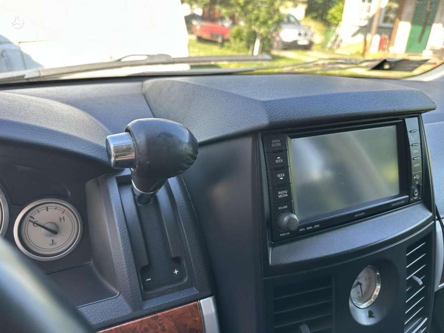 Grey Chrysler Grand Voyager 2008 in Kaunas, with an engine capacity of 3.78 L and mileage of 202 thousand km for 5200 €, photo 12 on AUTOMOTO.COM.LV